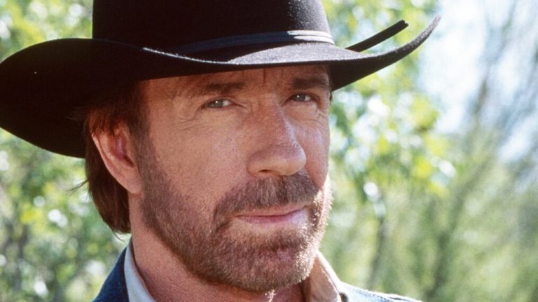Tribute to Chuck Norris – Words with Pizza – The Best Blog EVER!